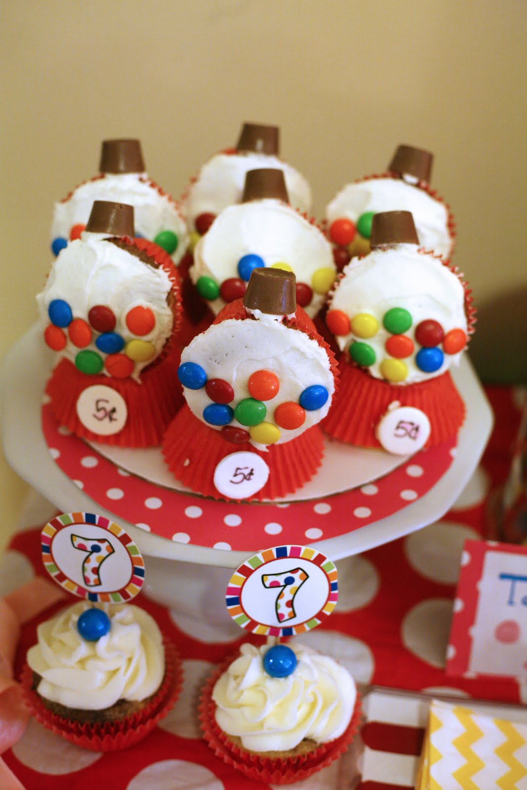 D.I.Y. Louisville: Bubble Gum Birthday Party