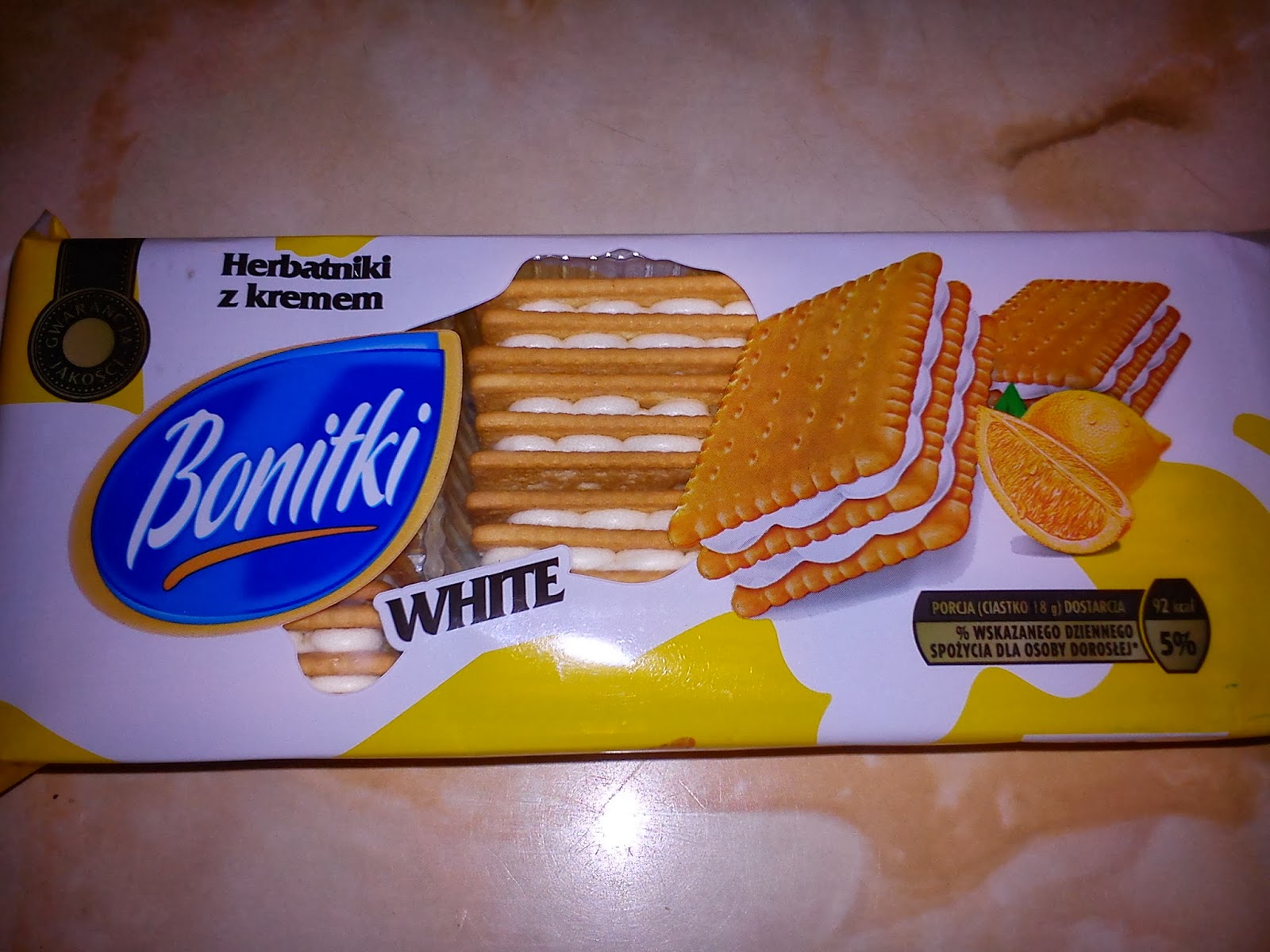 Miłośniczka Słodyczy : Bonitki - Herbatnik z kremem o smaku ...