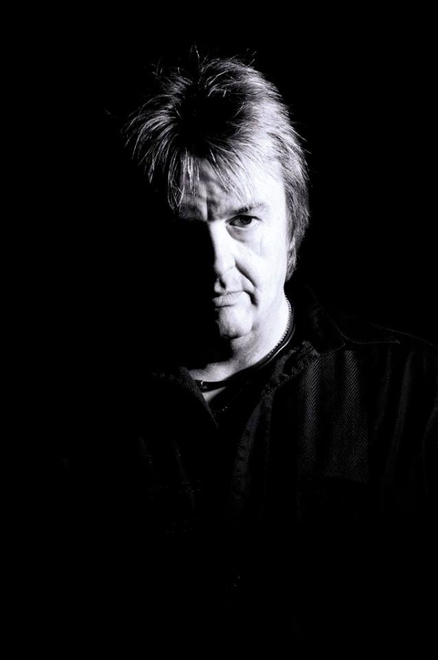 ROCK & PROG ~ 8 años: Entrevsitas: NIGEL BAILEY (THREE LIONS / BAILEY)