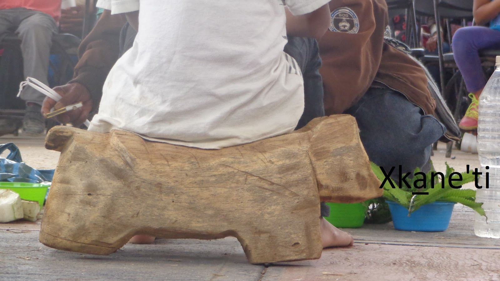 APRENDE ME´PHAA: Banco de madera para sentarse, Xkaneti