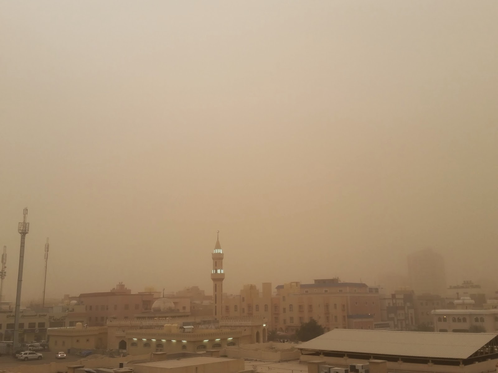 Life in Kuwait Blog: Crazy Dust/Sand Storm 2015