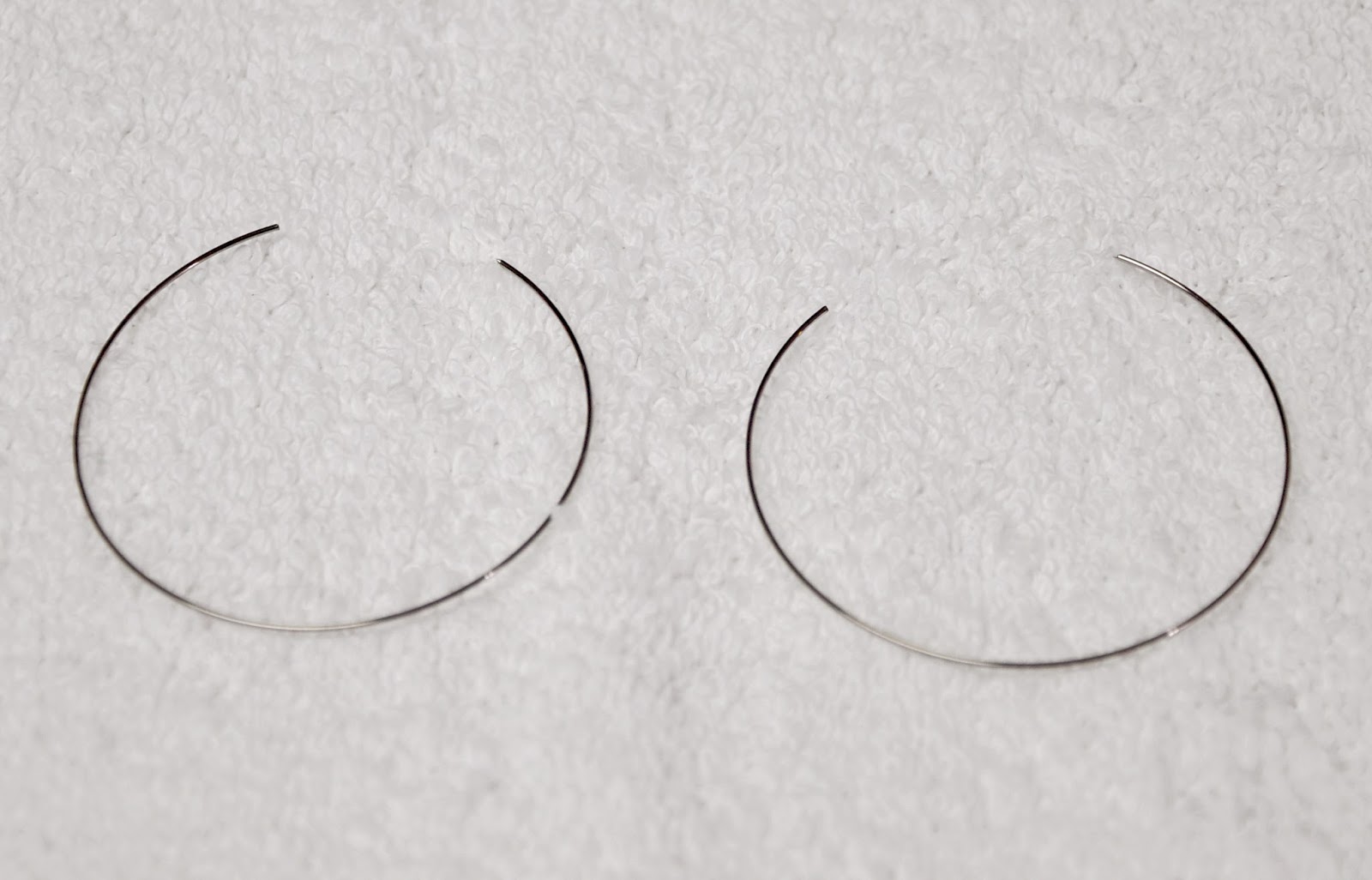 Make it Monday - Memory Wire Earrings