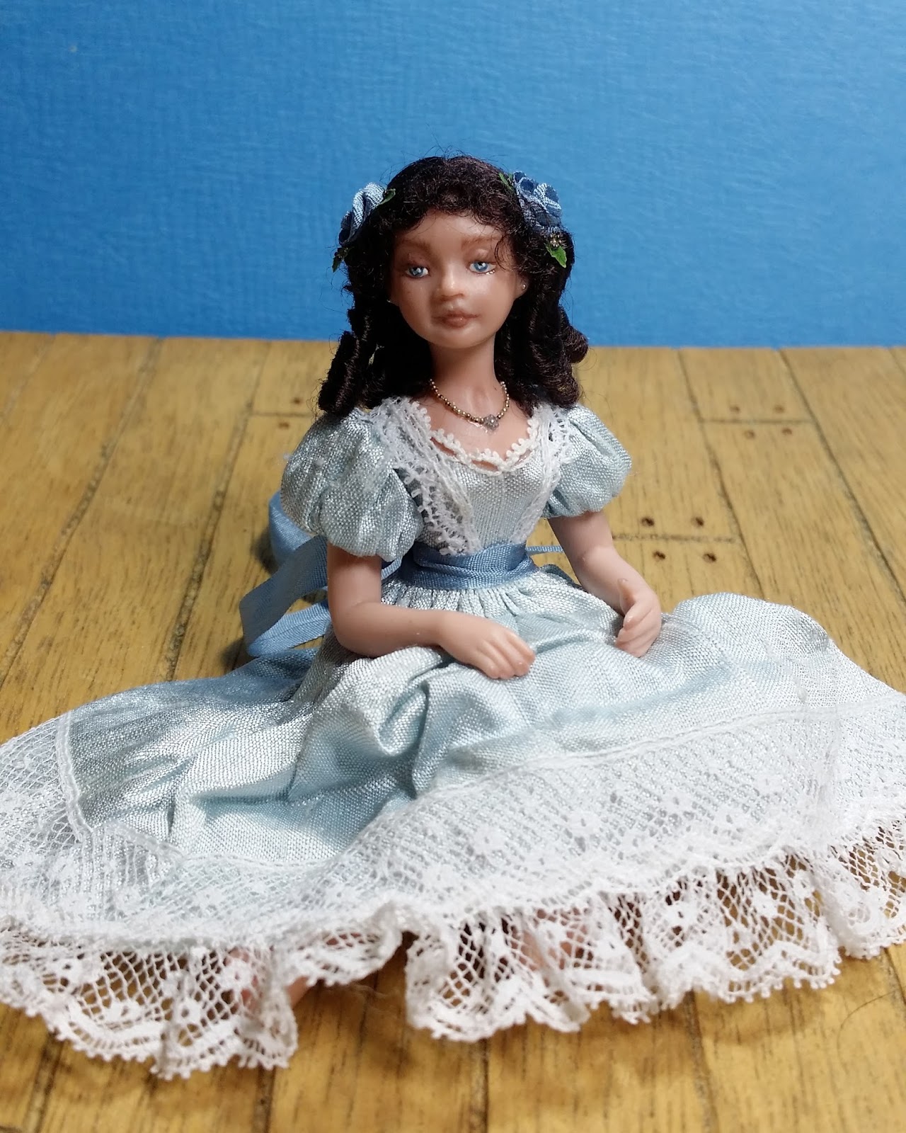 Itty Bitty Adventures: Miniature Monday: Dolls in Blue