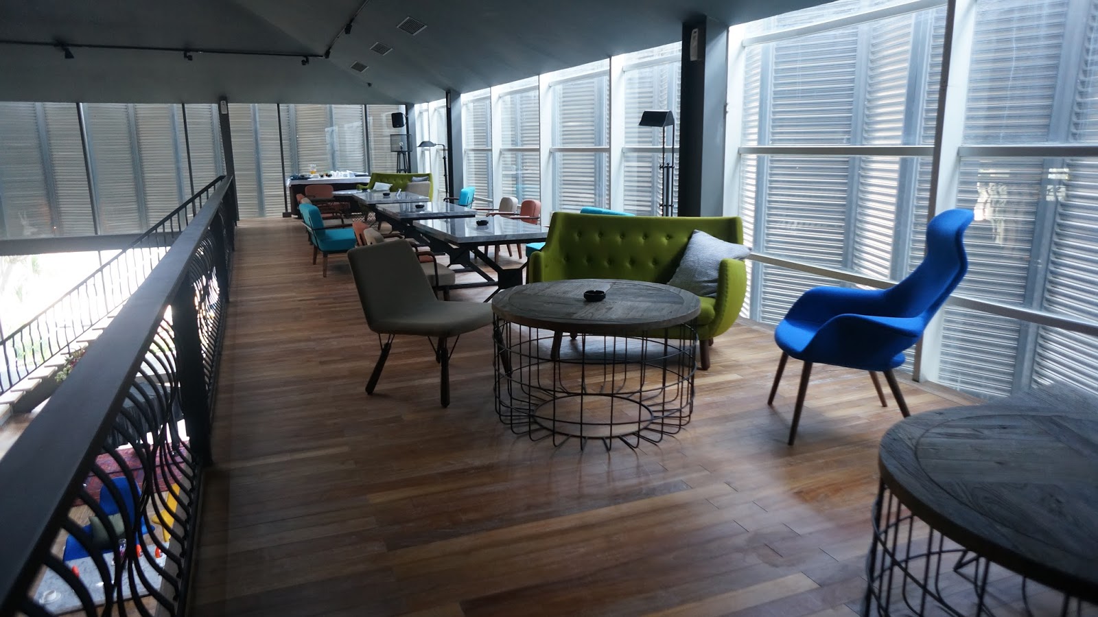 The Avenue Lounge Bar Java Paragon Surabaya (Review) | Laura Angelia