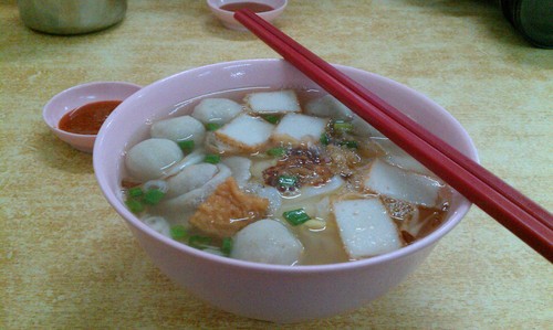 Xing Fu: HOR HEE NOODLES AT SENG KEE STALL