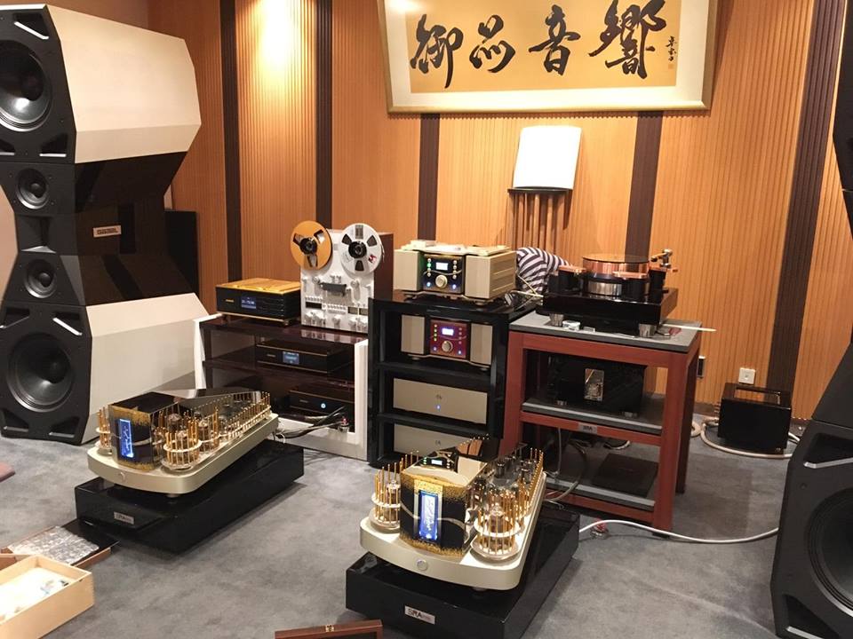 The Hartvig Statement turntable – M & S | Ultimate High-Fidelity