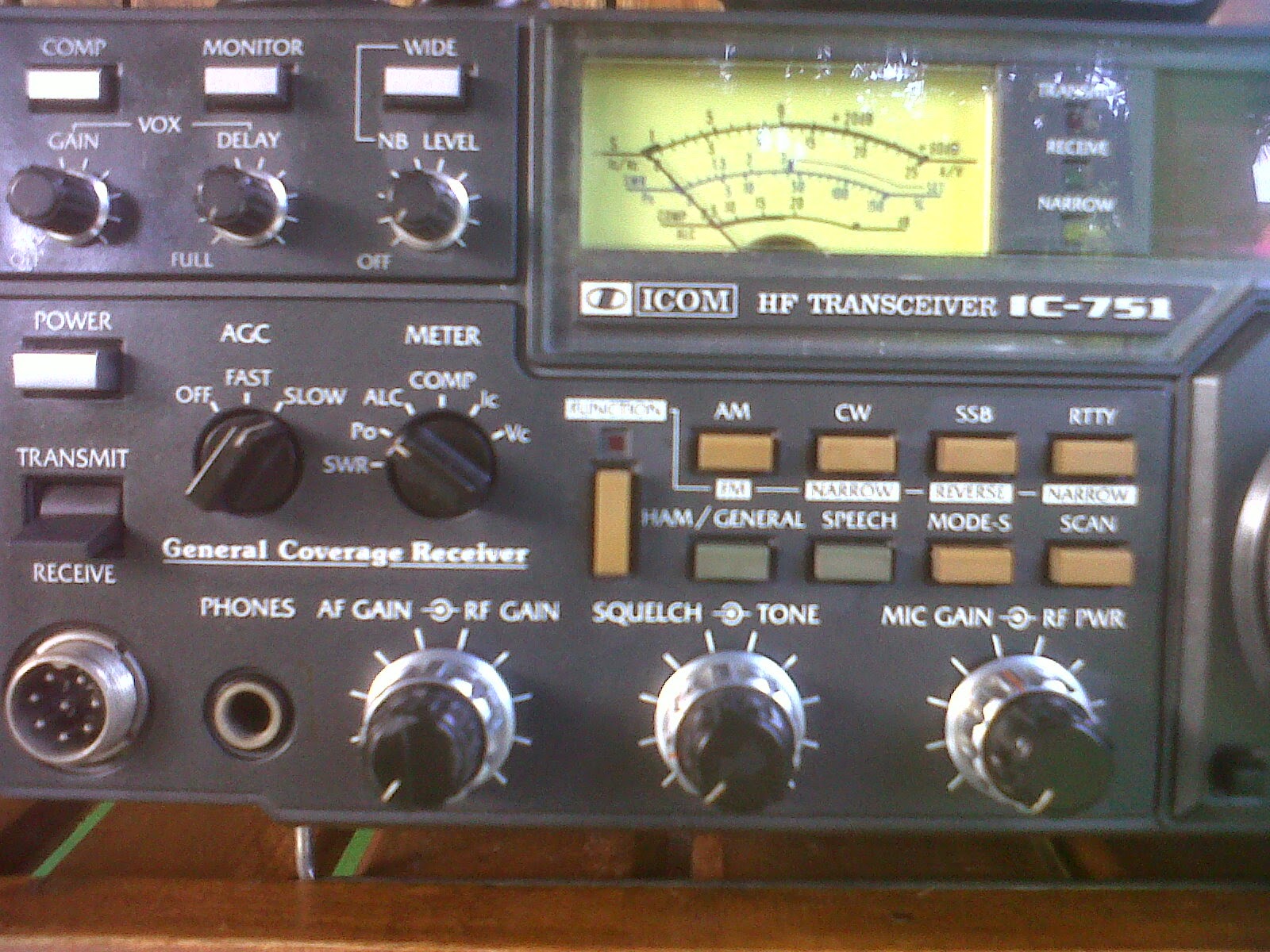 yc2njo.blogspot.com: Ditawarkan HF Transciever Icom 751