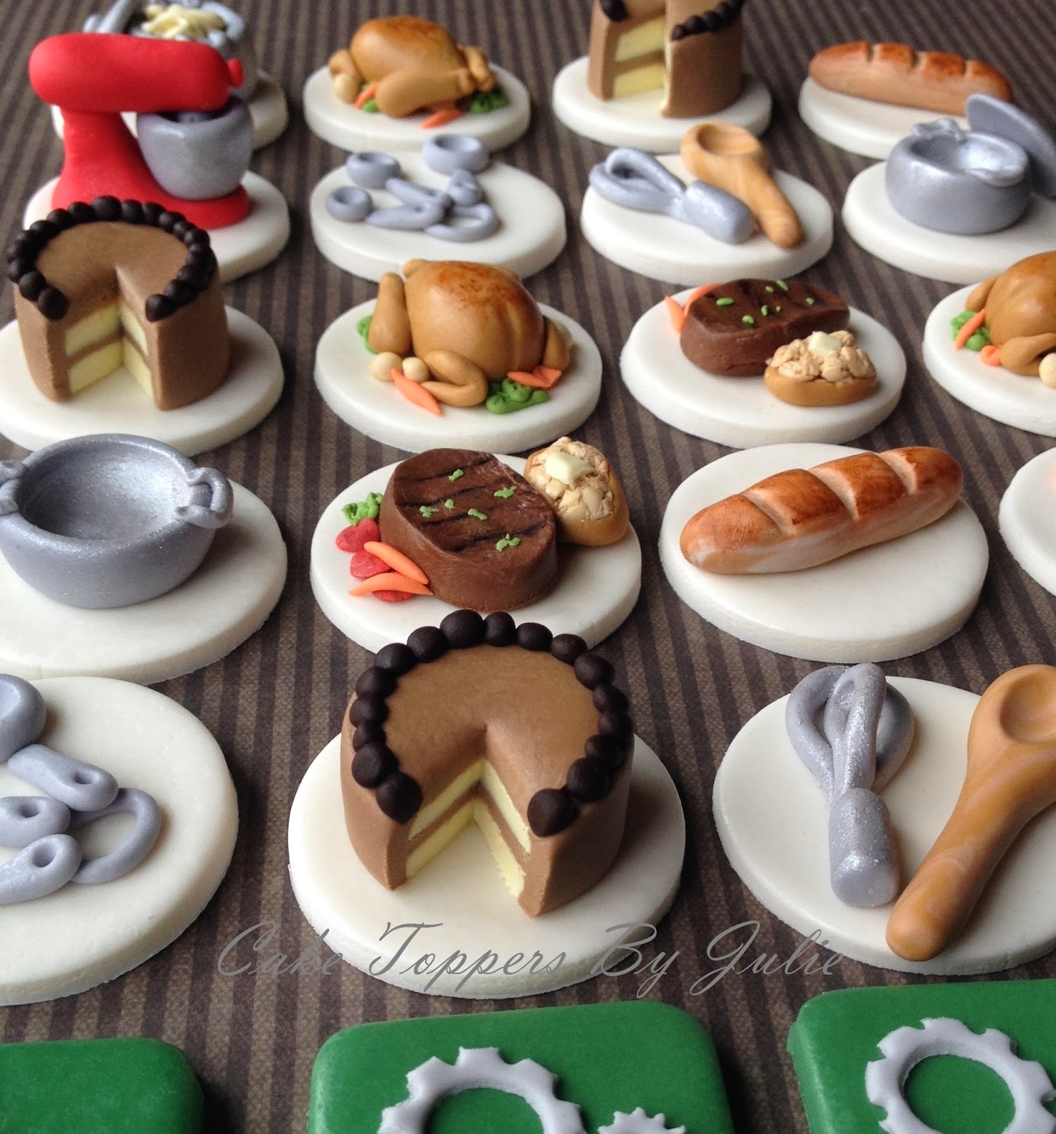 Custom Cakes by Julie: Recent Cupcake Toppers!