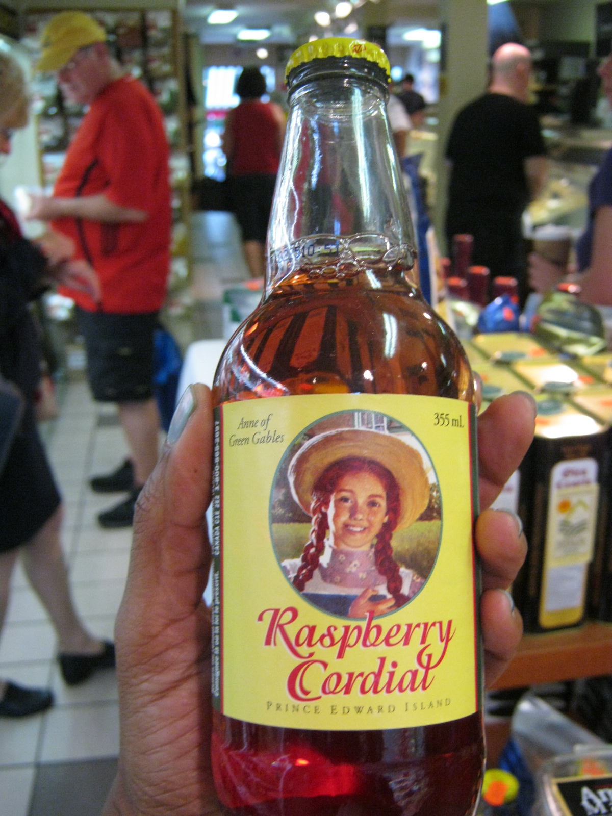 Anne's Angst: Raspberry Cordial or Currant Wine