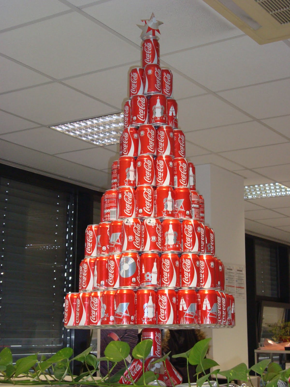 Oh look! A soda can Christmas tree