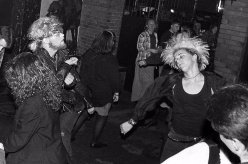 Rare Photographs of People Partying in Spiders Nightclub in Hull in the ...