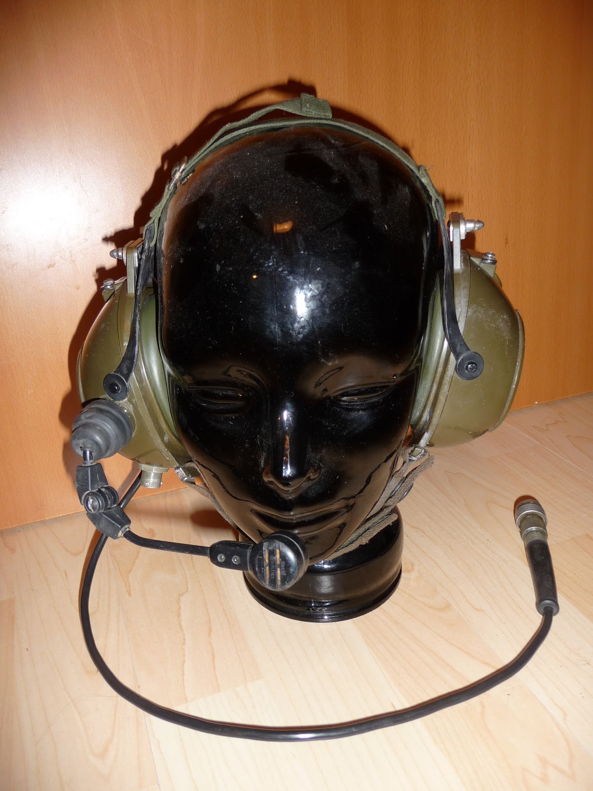 EX MOD Military Land Rover and Munga: Abzugeben