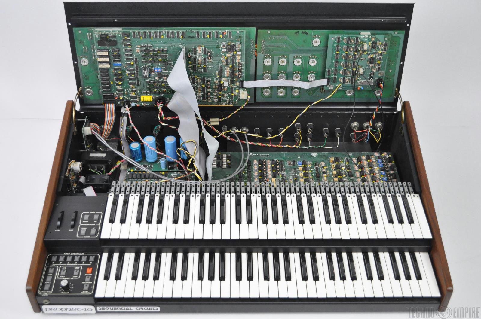 MATRIXSYNTH: SEQUENTIAL CIRCUITS Prophet 10 Analog Synthesizer w ...