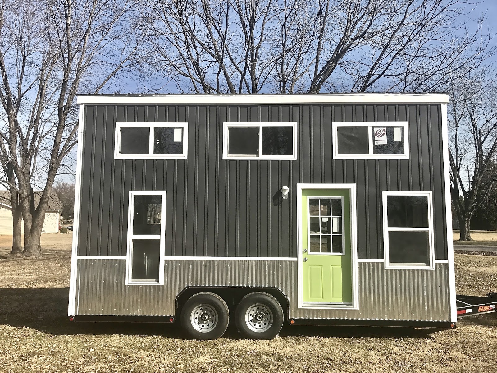 TINY HOUSE TOWN: Lime Green Chic Shack (241 Sq Ft)
