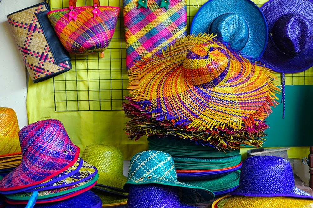 #CavEAT: Pandan Sambalilo Weaving and Handicrafts Center - The Daily ...