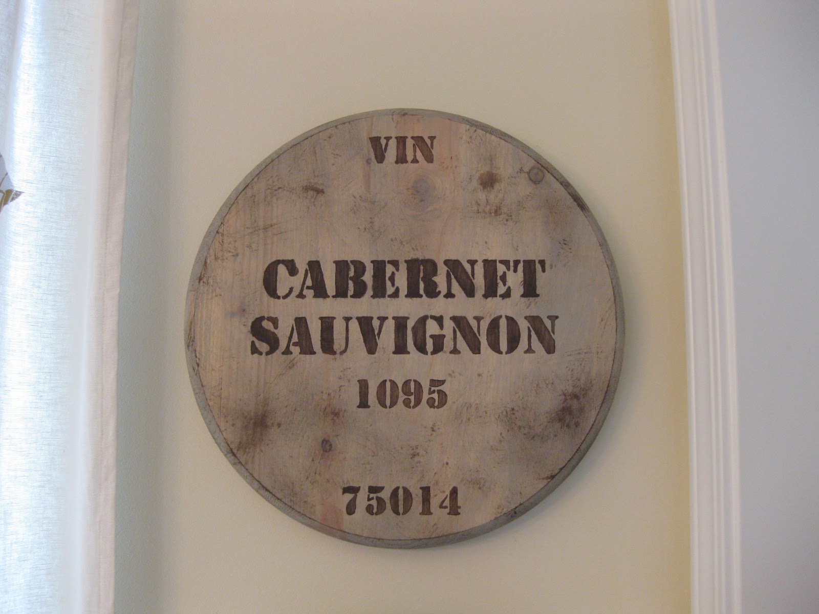 That Mommy Blog: Ballard Designs Knock-Off: Wine Barrel Plaques