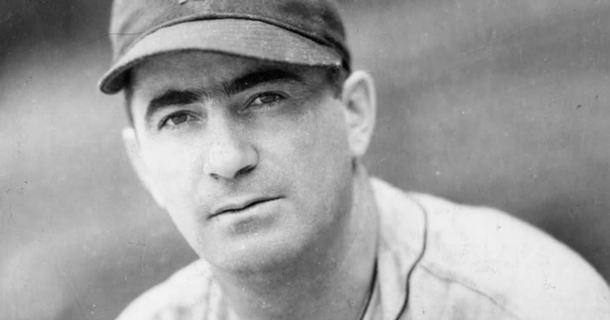 Brad's www.HistoryOfTheYankees.com Blog: Moe Berg - Who Knew? A ...