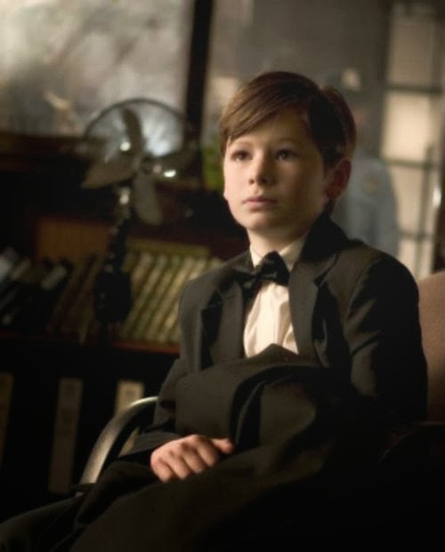 El pequeño Bruce Wayne en la serie GOTHAM