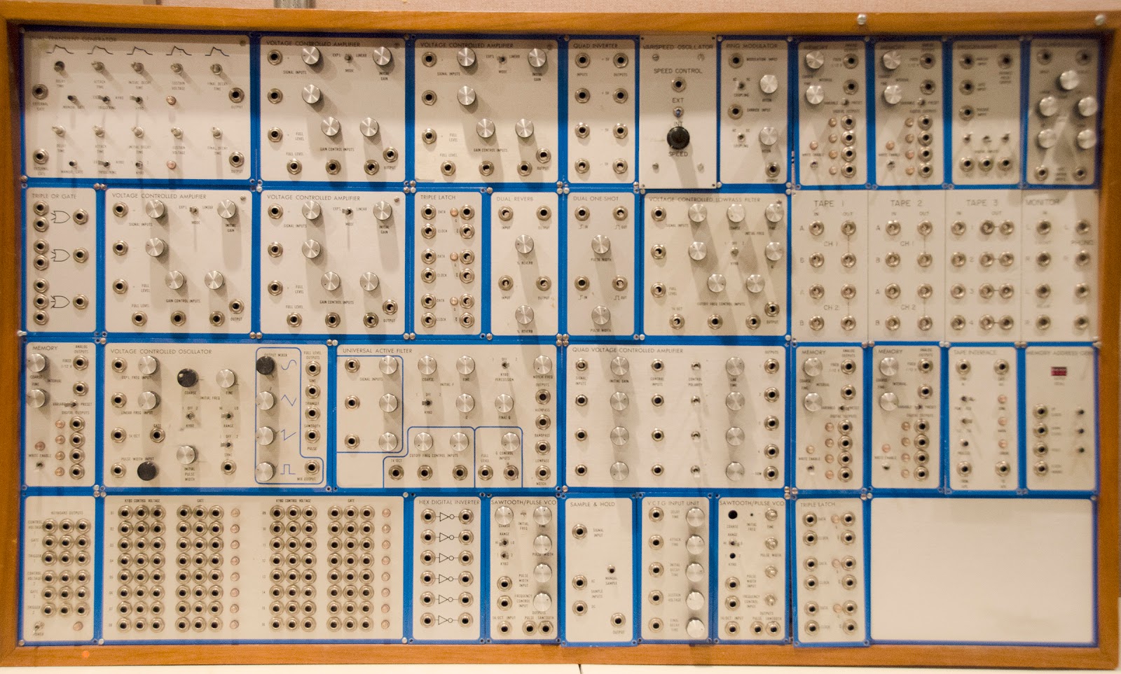 MATRIXSYNTH: Evergreen Emu Modular for Auction