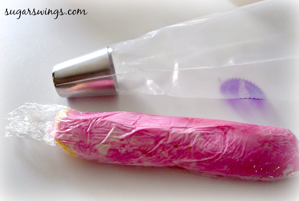 Sugar Swings! Serve Some: Piped Buttercream Flower Cupcakes (made with ...