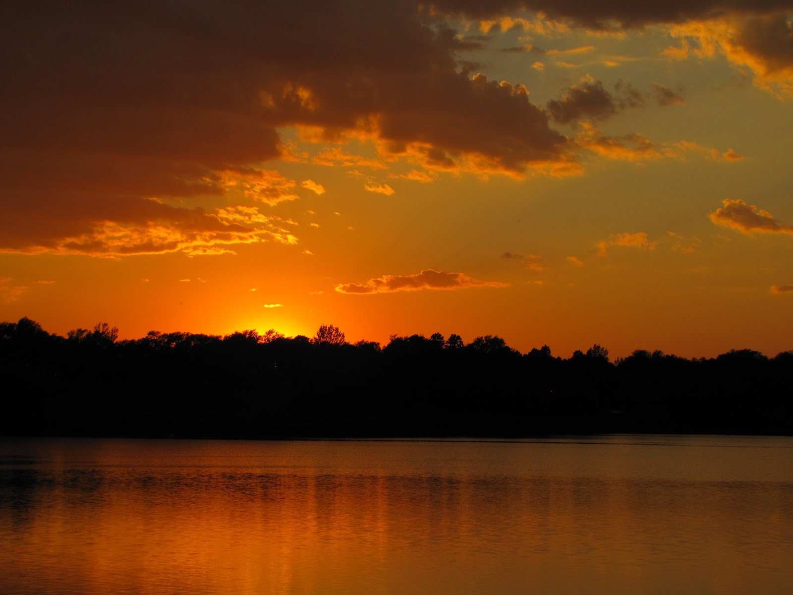 To Behold the Beauty: Sioux Falls, Corn Palace, and Sunset