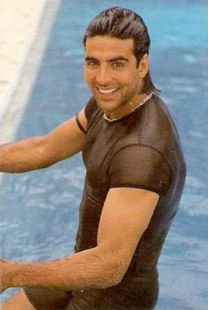 Shirtless Bollywood Men: Akshay Kumar