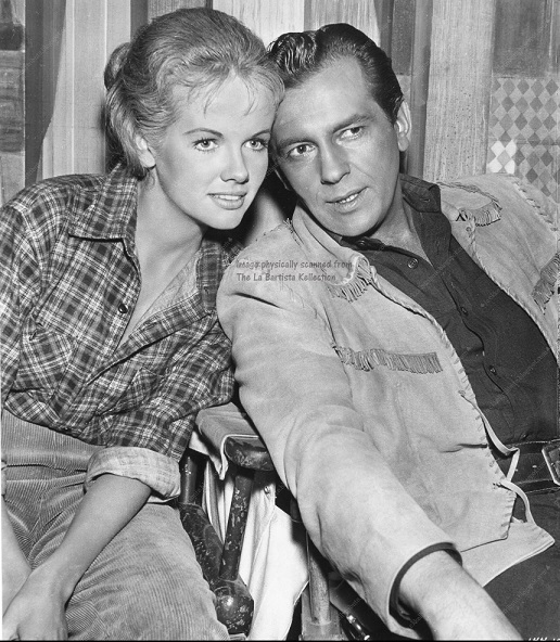 The Tall Dark Stranger There--Jack Kelly: Kelly On "Call"! :)