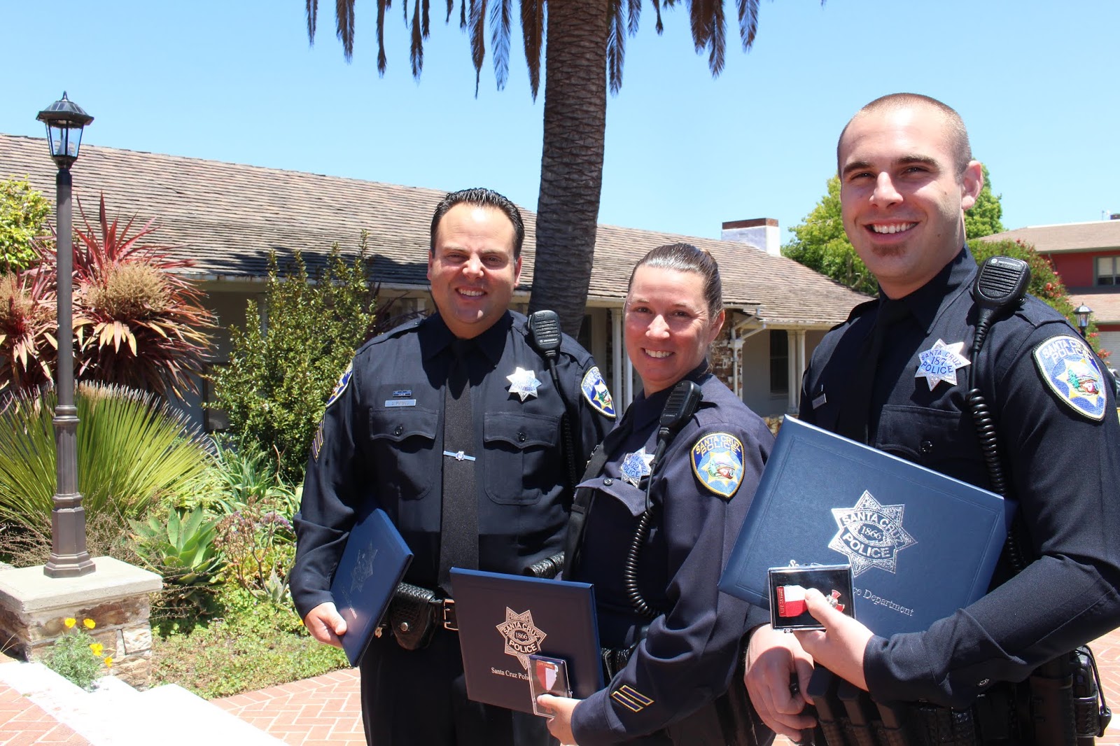 Santa Cruz Police: Santa Cruz Police Officers Honored With Life Saving ...