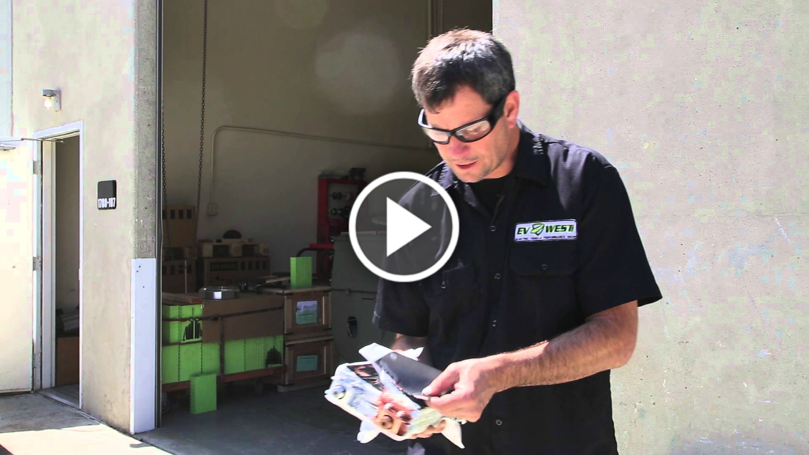 Inside a Lithium Ion Electric Car Battery Cut Open - Battery World