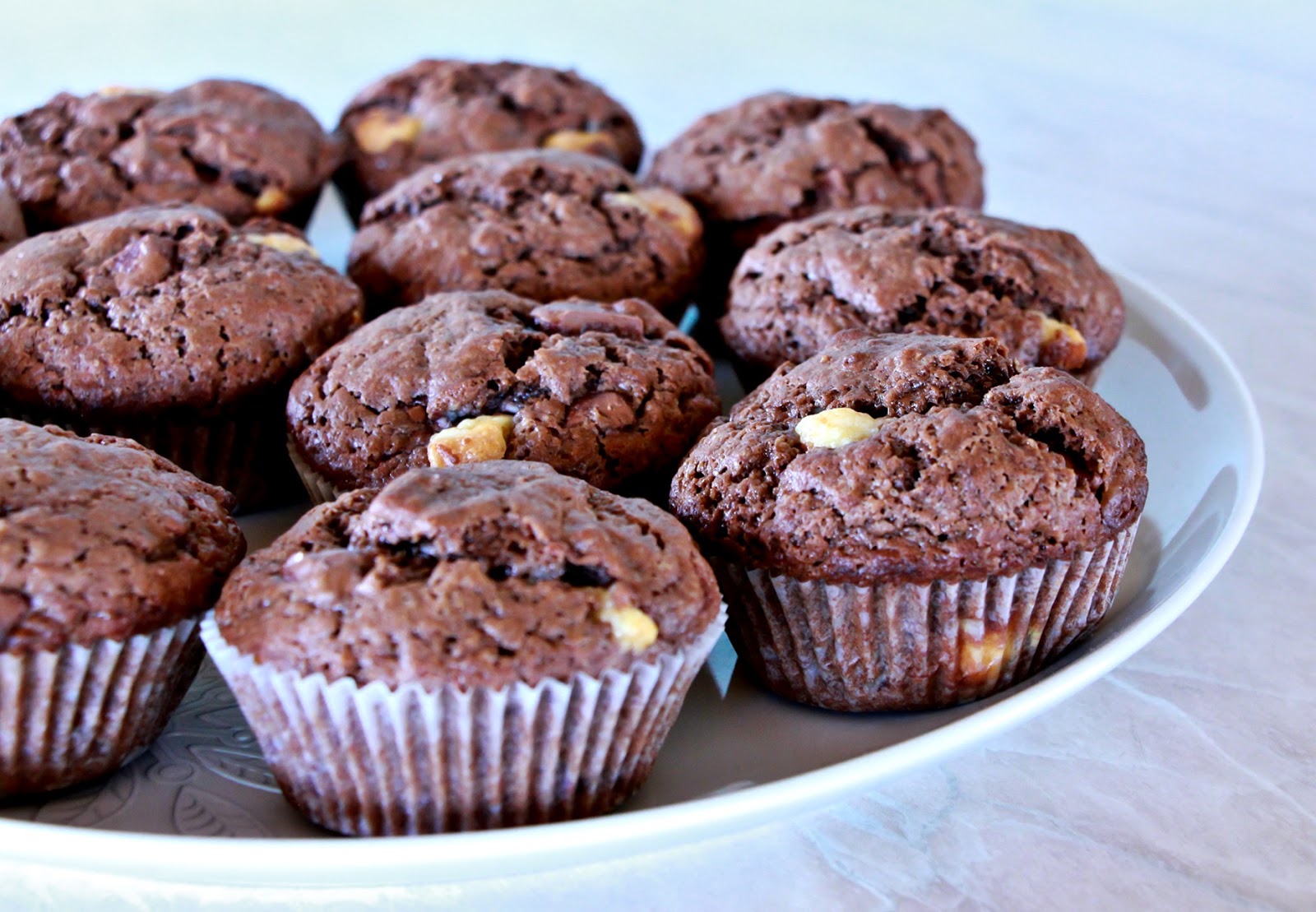 RÕÕM KÜPSETAMISEST: Kolme šokolaadi muffini