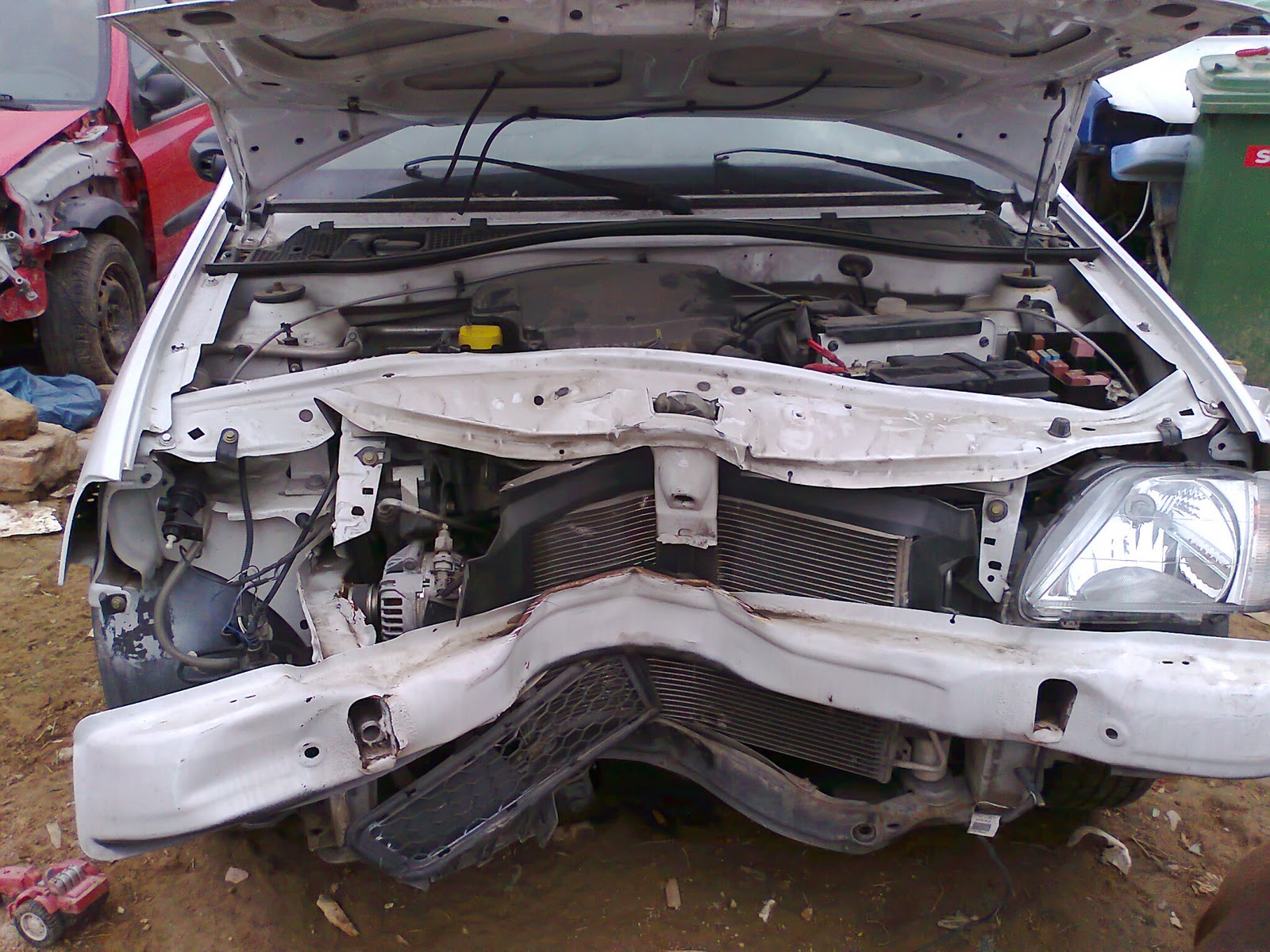 epave,autoturisme second-hand,piese auto.