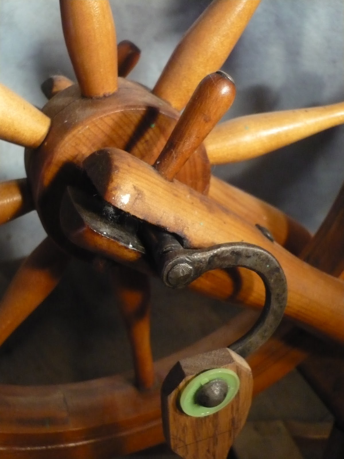Delaquis Antiques' Blog: Antique Spinning Wheel