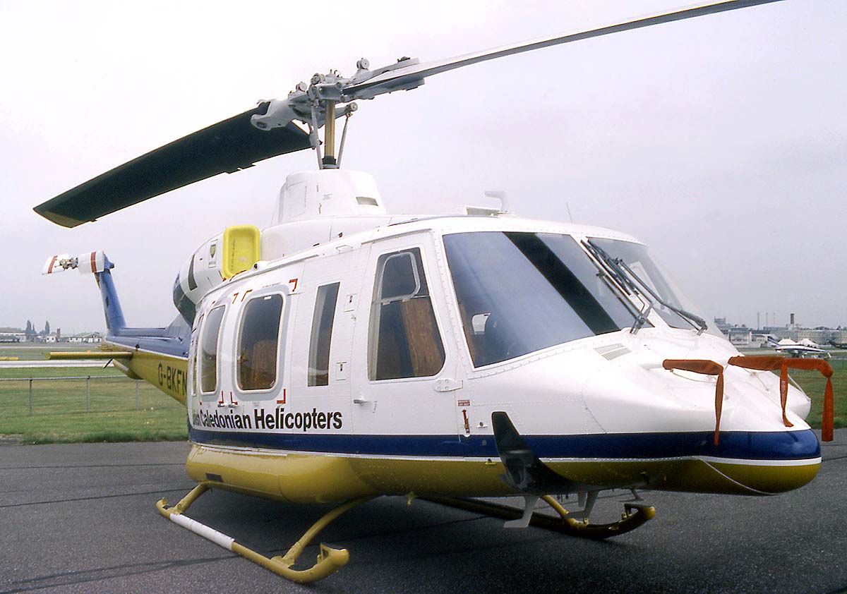 nhungdoicanh: Bell 214ST SuperTransport