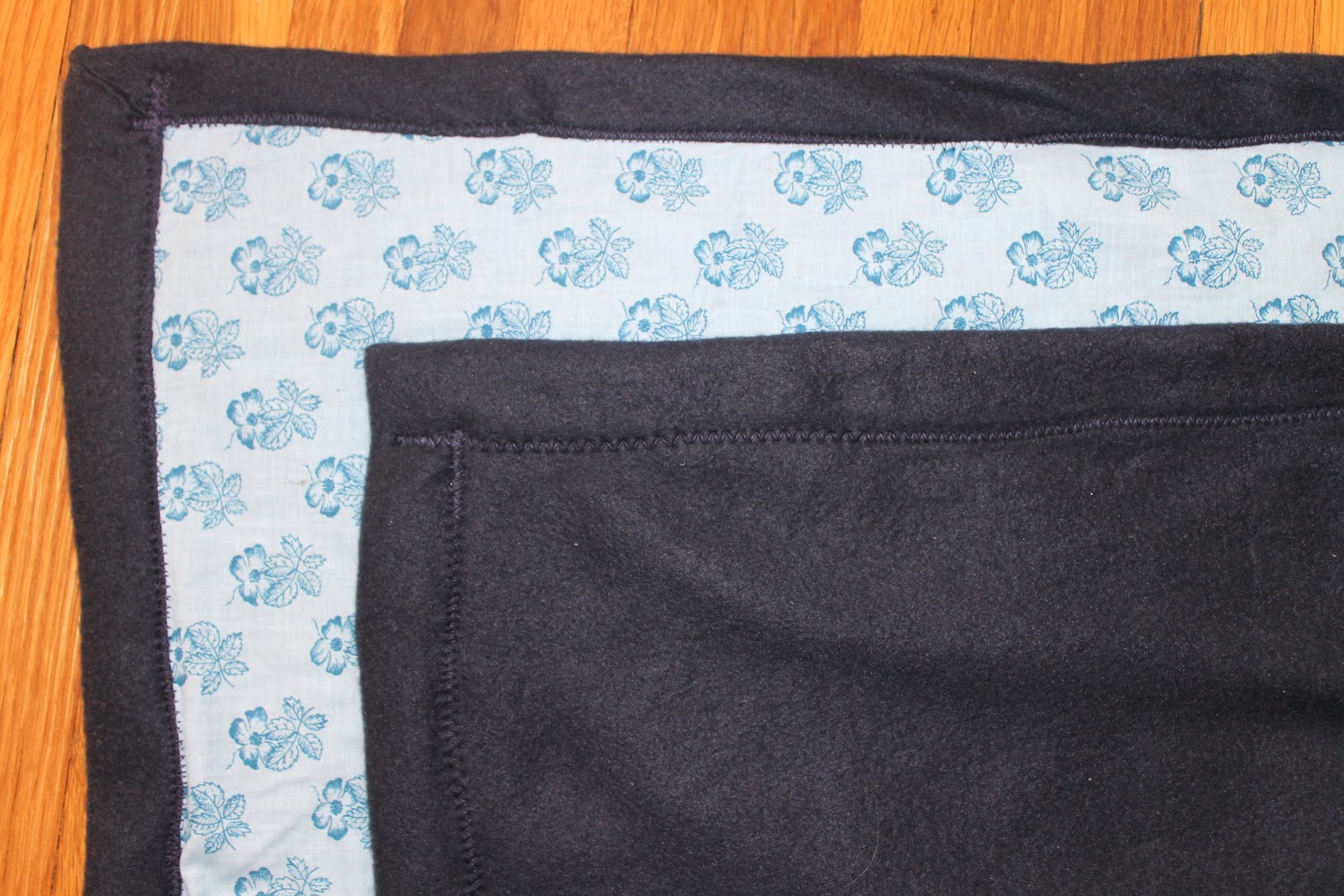 Kristen's Creative Corner: "Sheet Blanket" Using Back of Blanket as Binding