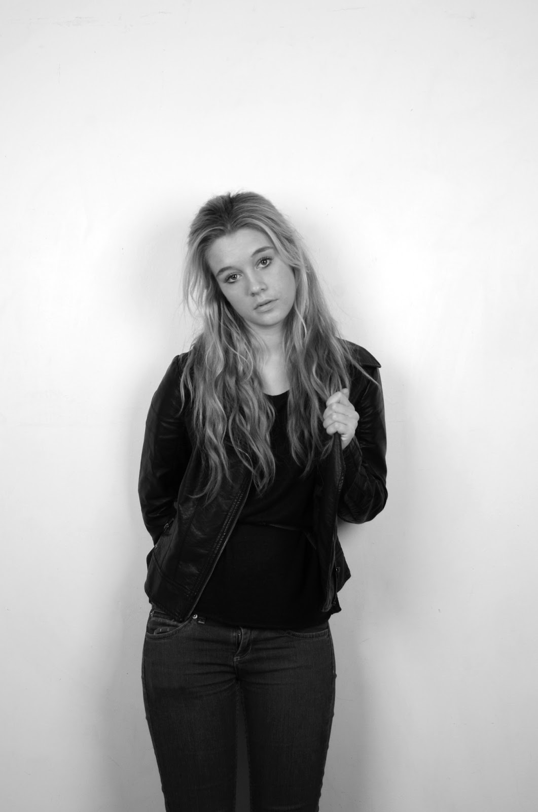 Victoria Harrison AS Media: Origional images