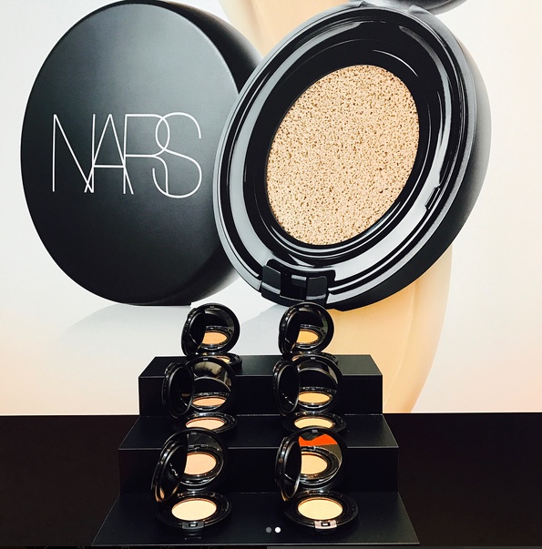 Rouge Deluxe: NARS Aquatic Glow Cushion Foundation and Fall 2017