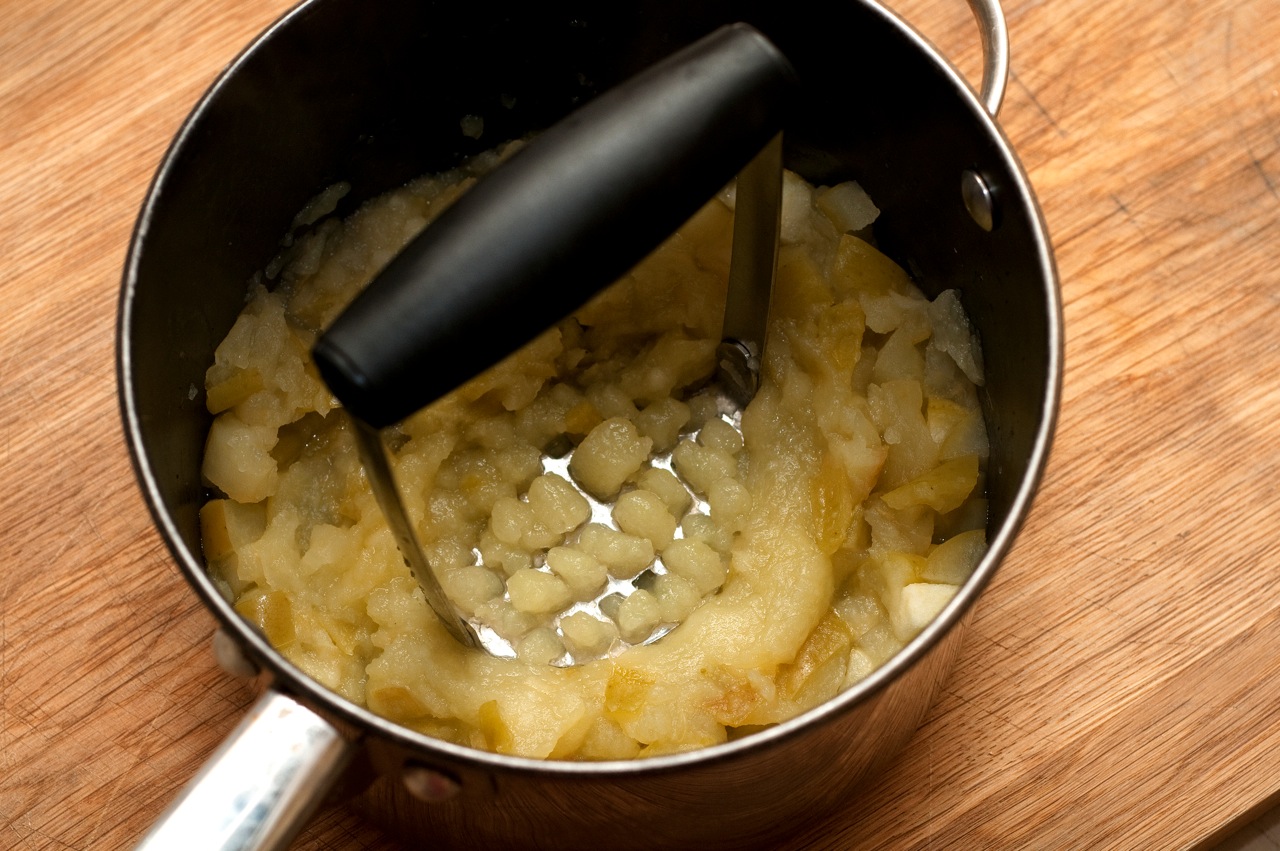 ChristaBakes: Swedish Rice Pudding with Apple Sauce