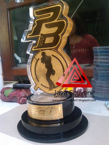 MEDALI TROPHY PLAKAT