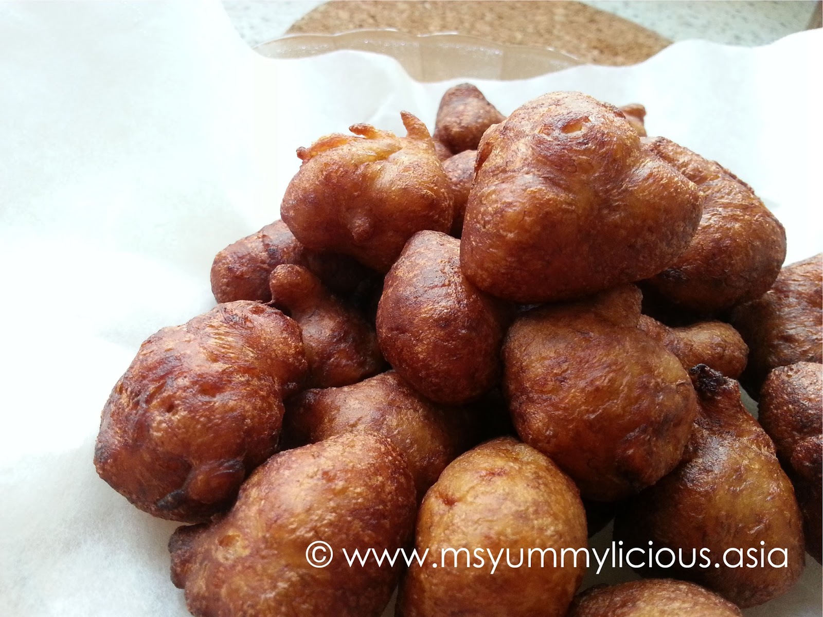 Banana Fritters/ Cekodok Pisang - Yummy~licious + Baby~licious