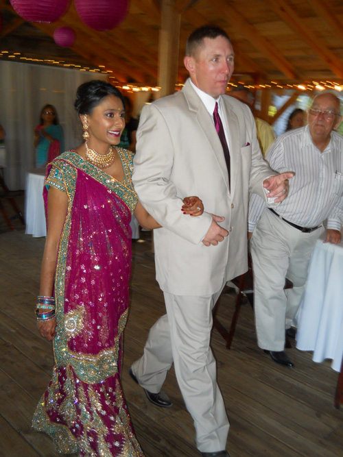 Cochino Lodge Weddings: Seema Patel and Zak Benge Celebrate Marriage at ...