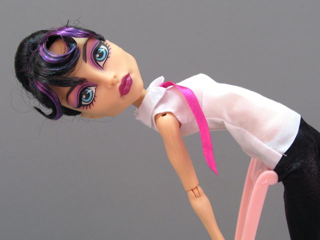 Monster High "Headless Headmistress Bloodgood" | The Toy Box Philosopher