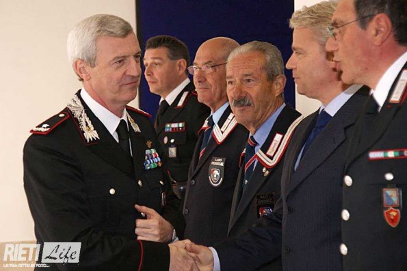 Meta magazine online: PIAZZA DEL POPOLO: IL GENERALE CICERI PREMIA I ...