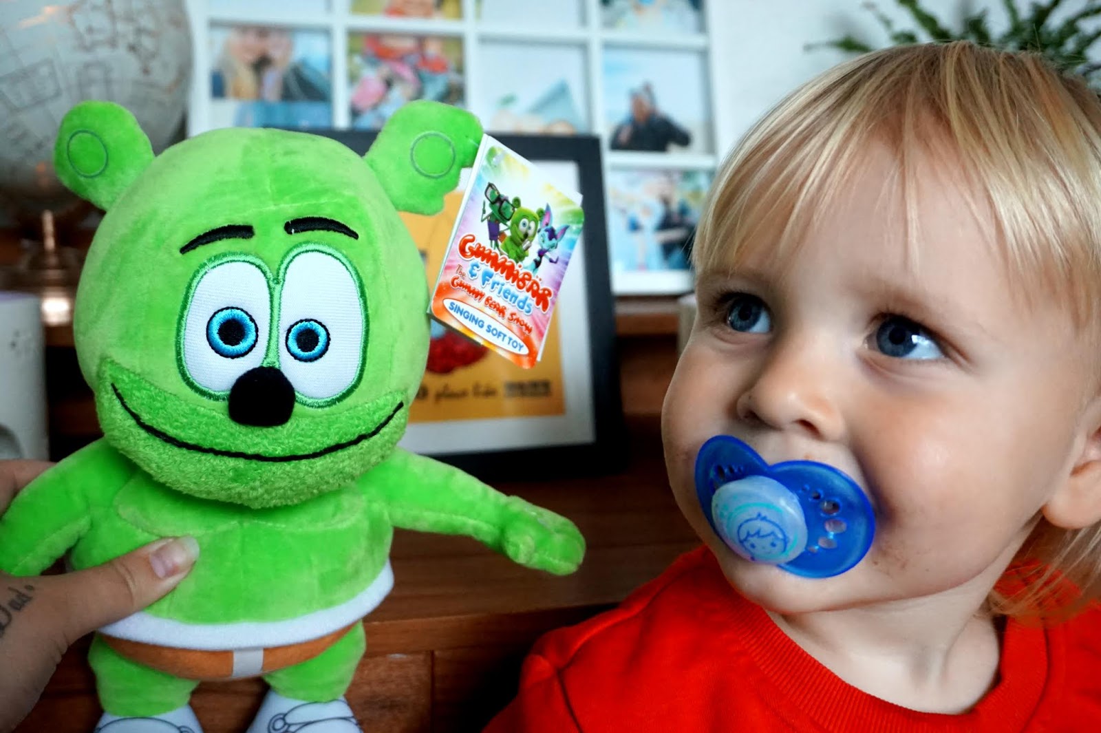 Singing Gummy Bear | Beth Owen