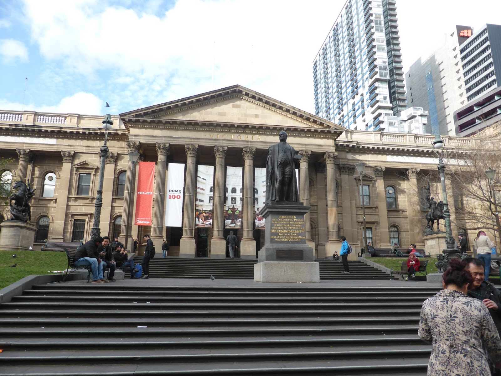 Natalie in Melbourne: The State Library
