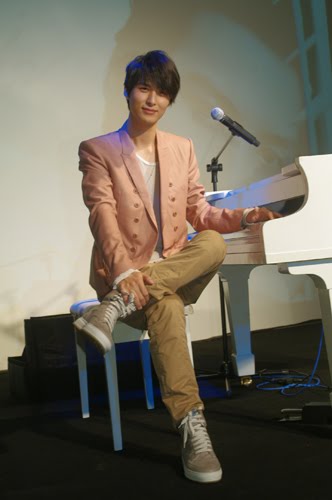 Music World: Top 10 Chinese Song On 2011