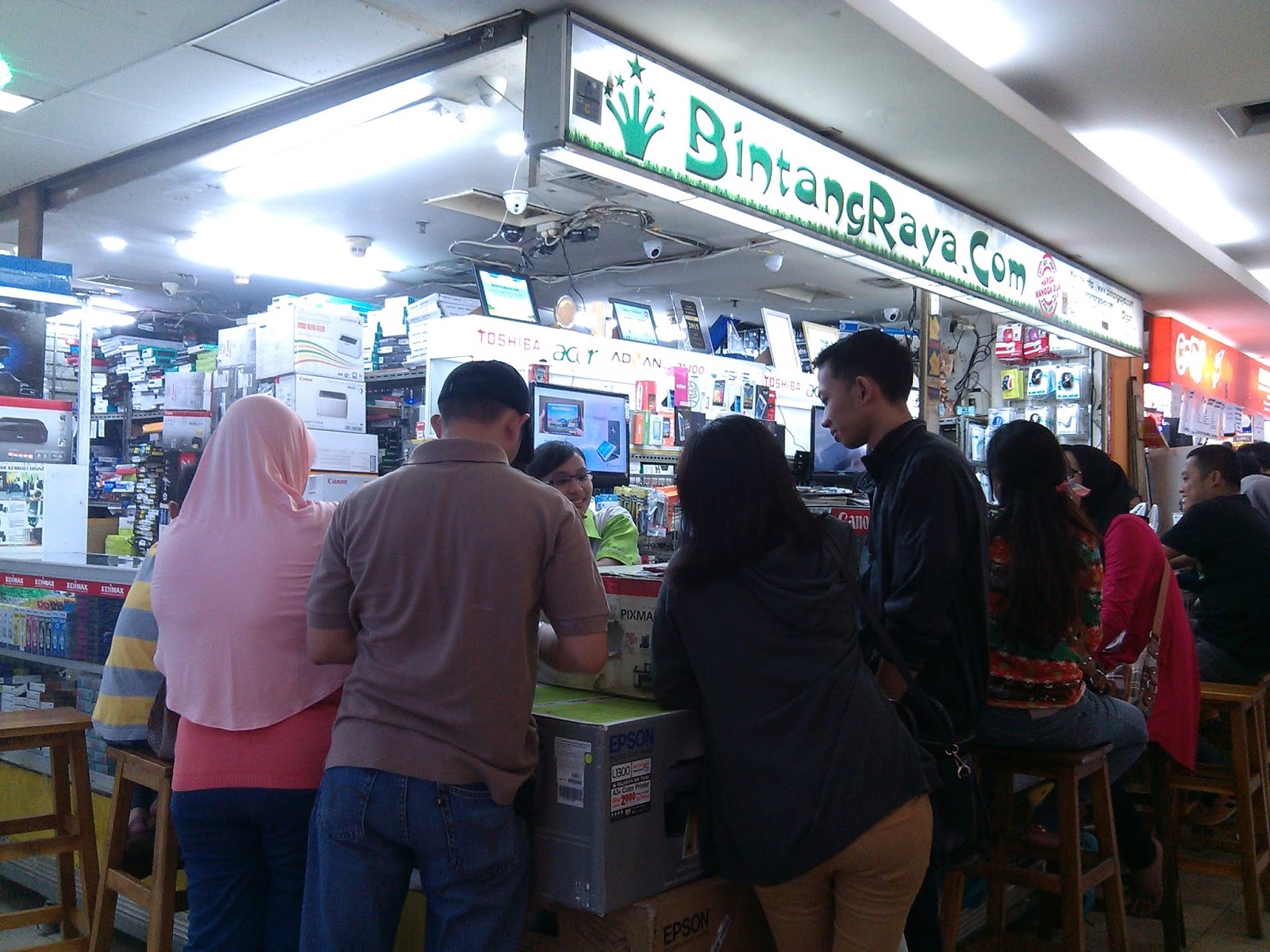 Bintang Raya Dot Com ITC Cempaka Mas - Djangkaru Bumi