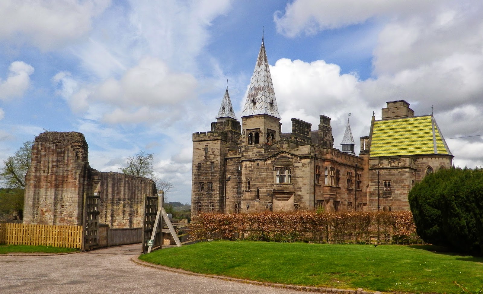 get-out: Walking through the Churnet Valley Denstone - Alton ...