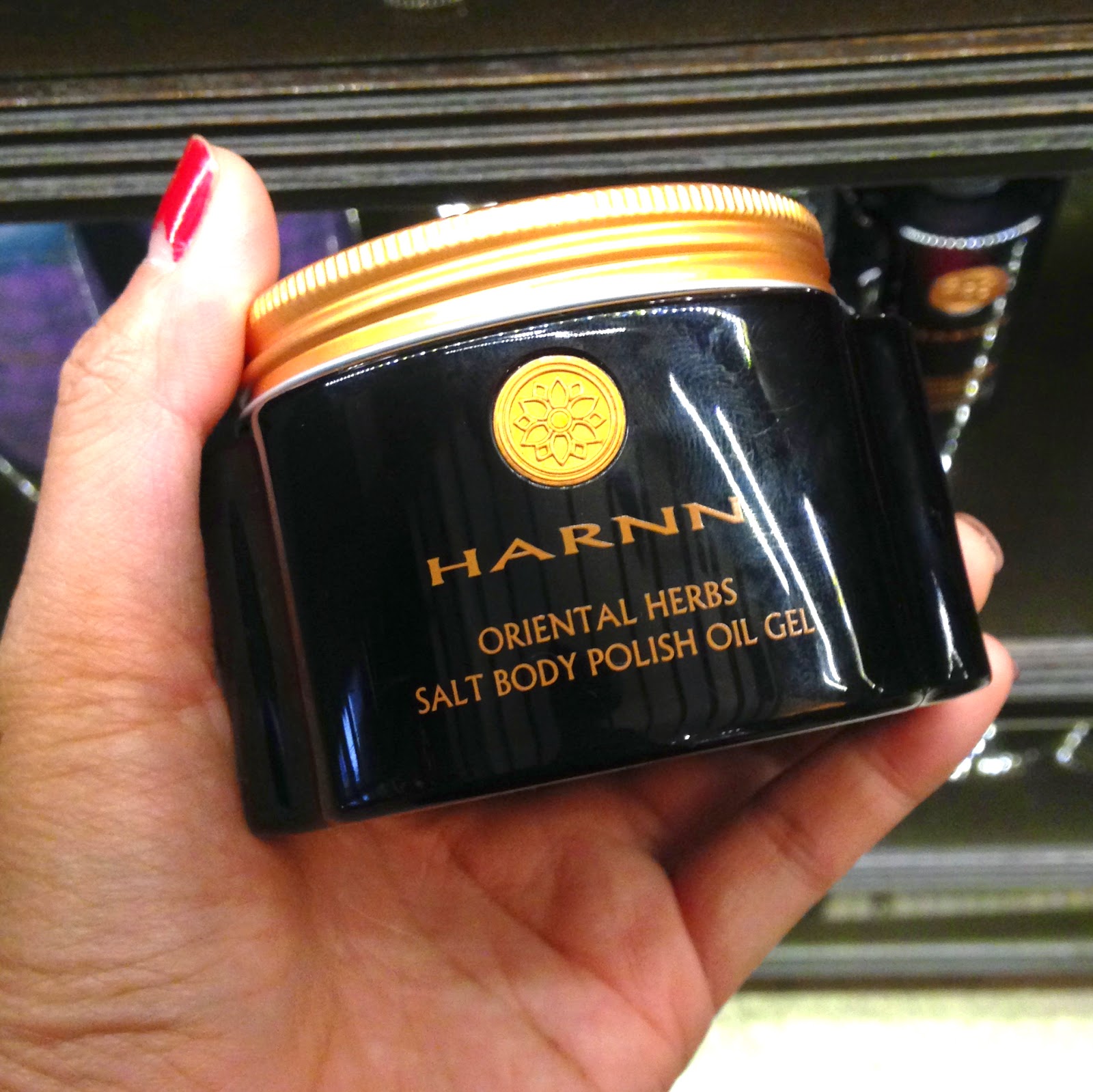 My Shopping Experience at HARNN + My Five HARNN Favorites!