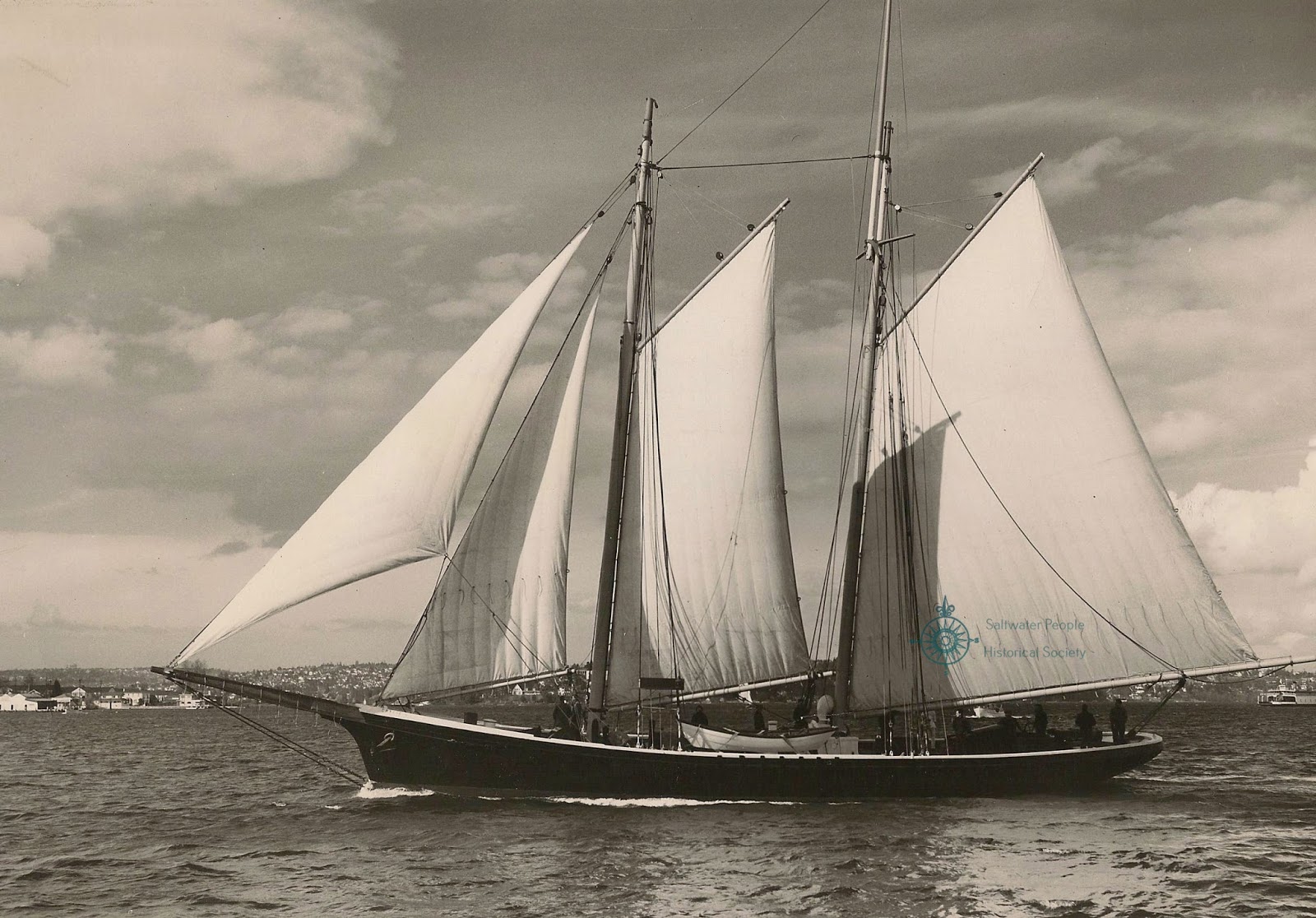 Saltwater People Log: PILOT SCHOONER TO PRIVATE YACHT GRACIE S.