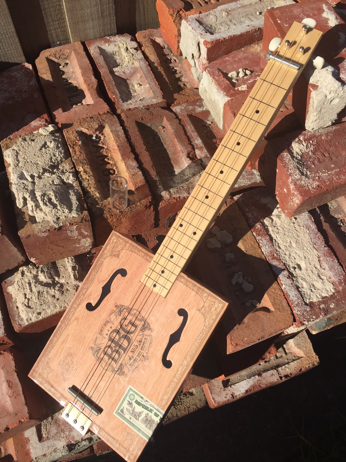 The Awesome Power Of Rockets: Blues Box Guitar